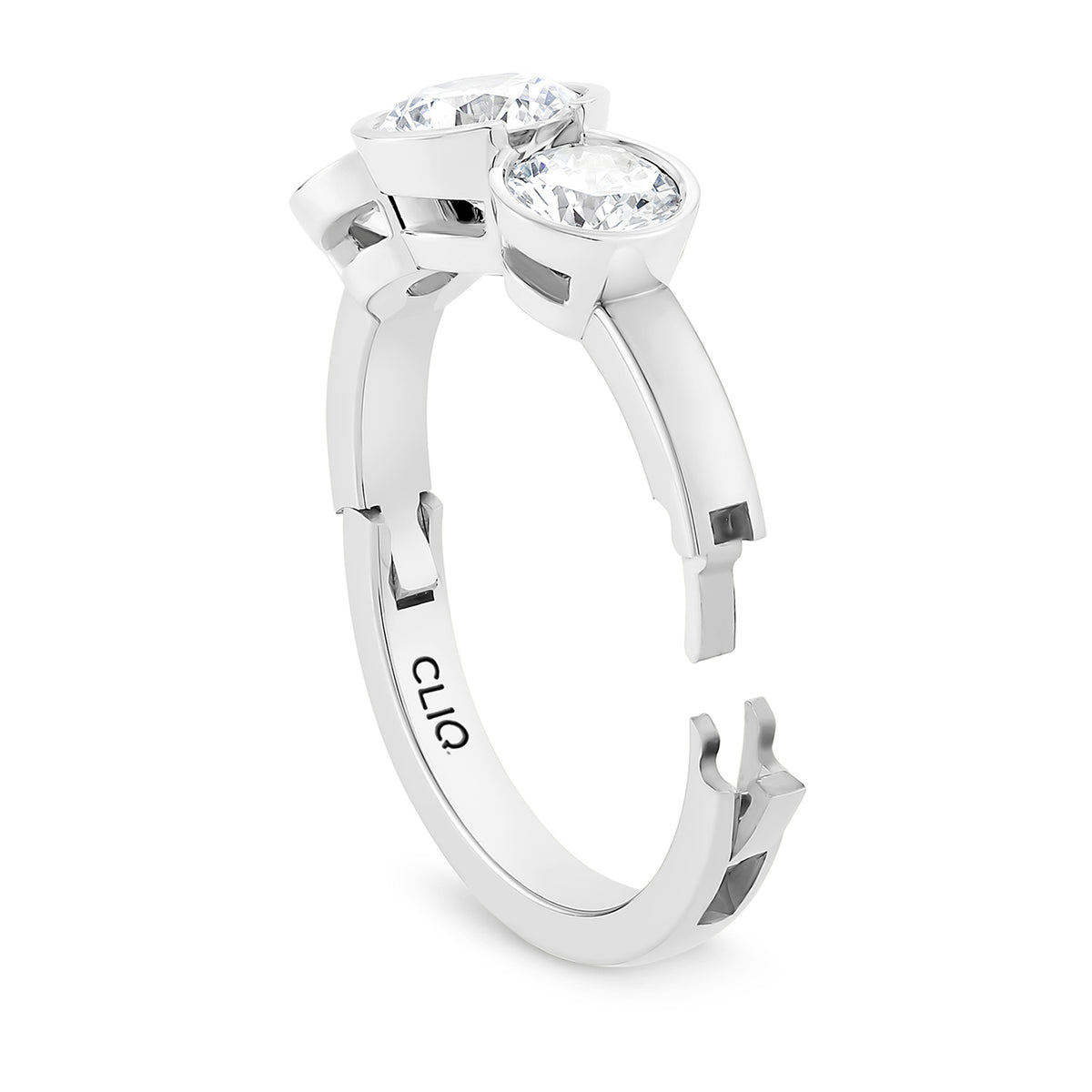 Salisbury Three Stone Ring – CLIQ Jewelry